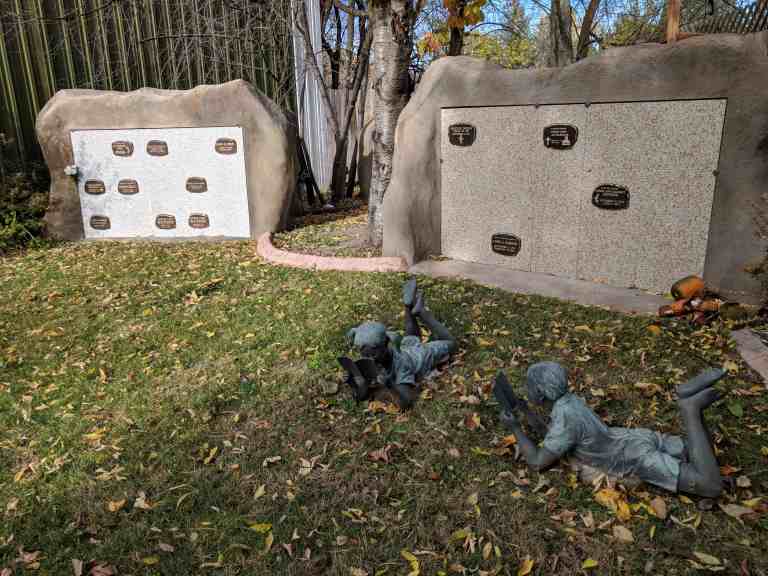 Memorial Holladay Cemetery | JacobBarlow.com