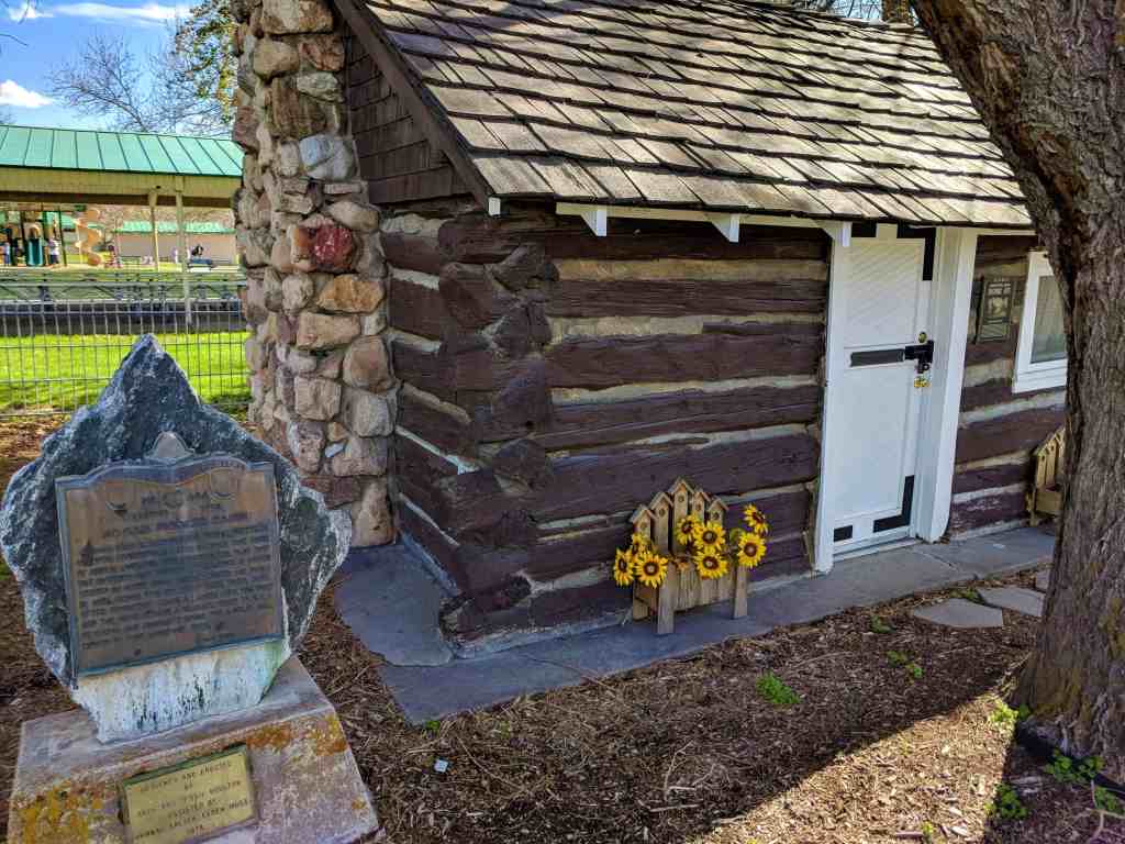 Hogan Pioneer Cabin | JacobBarlow.com