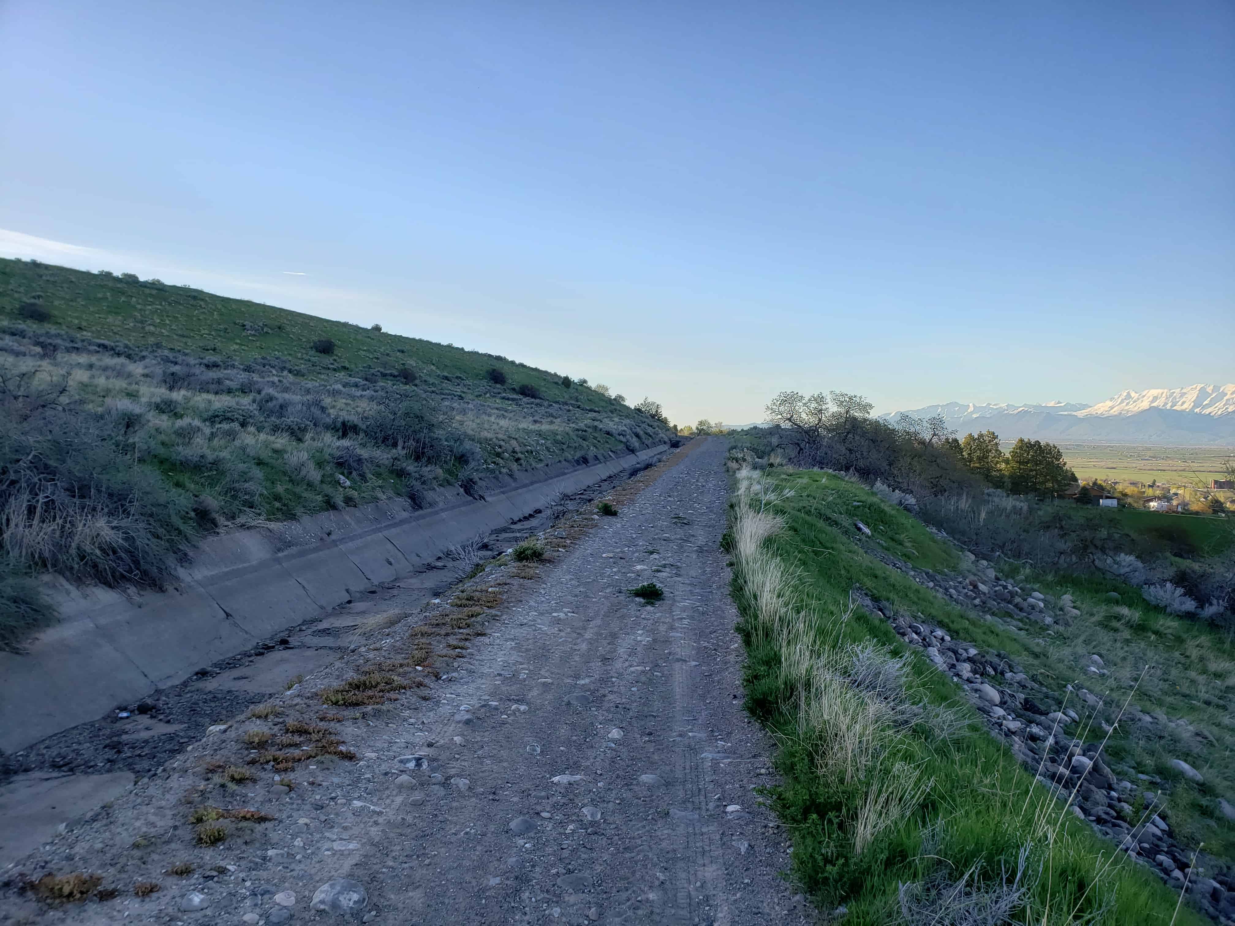 Playing Chicken in Tractors – Footloose Filming Location | JacobBarlow.com