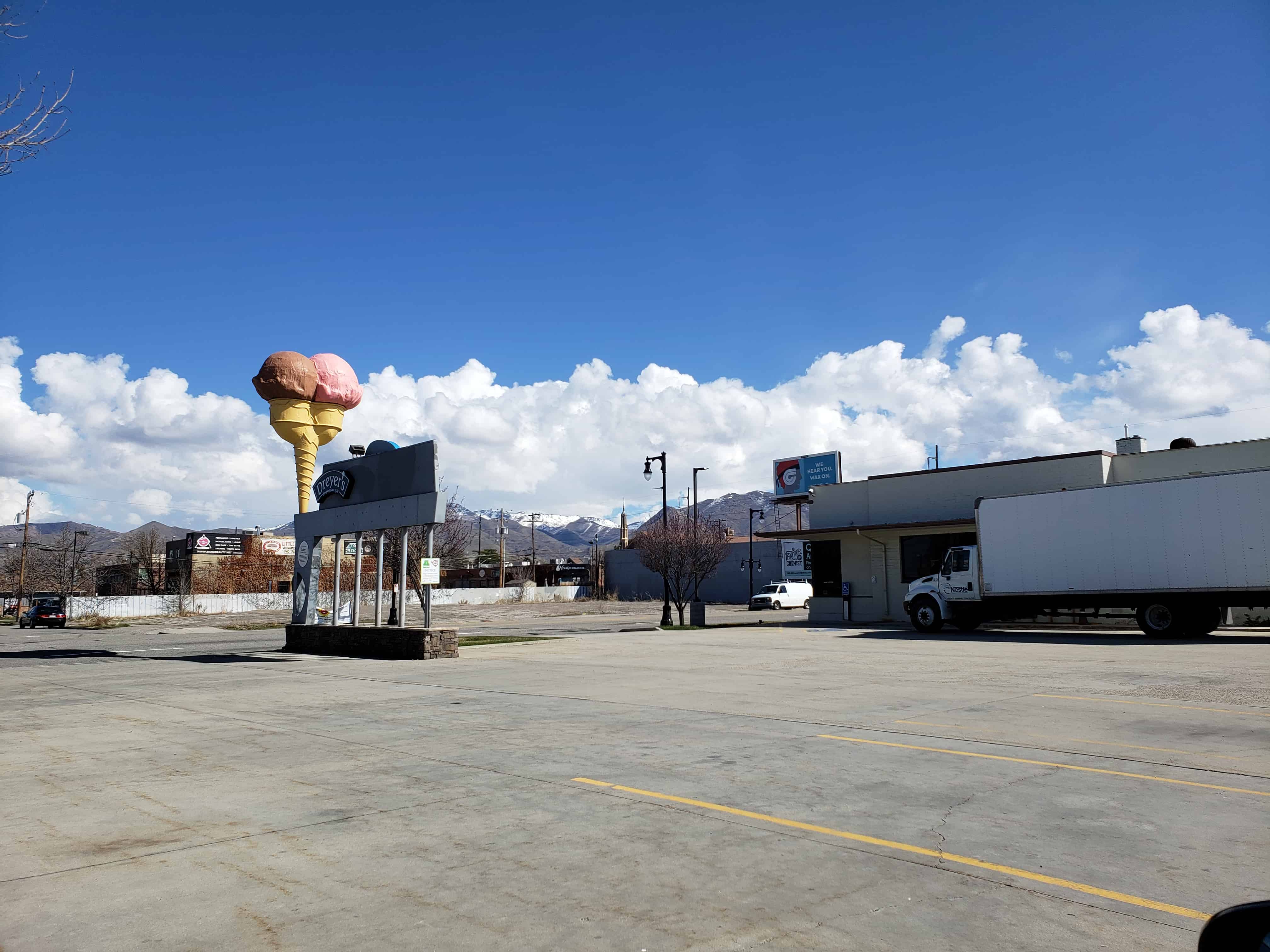 Snelgrove Ice Cream Sign | JacobBarlow.com