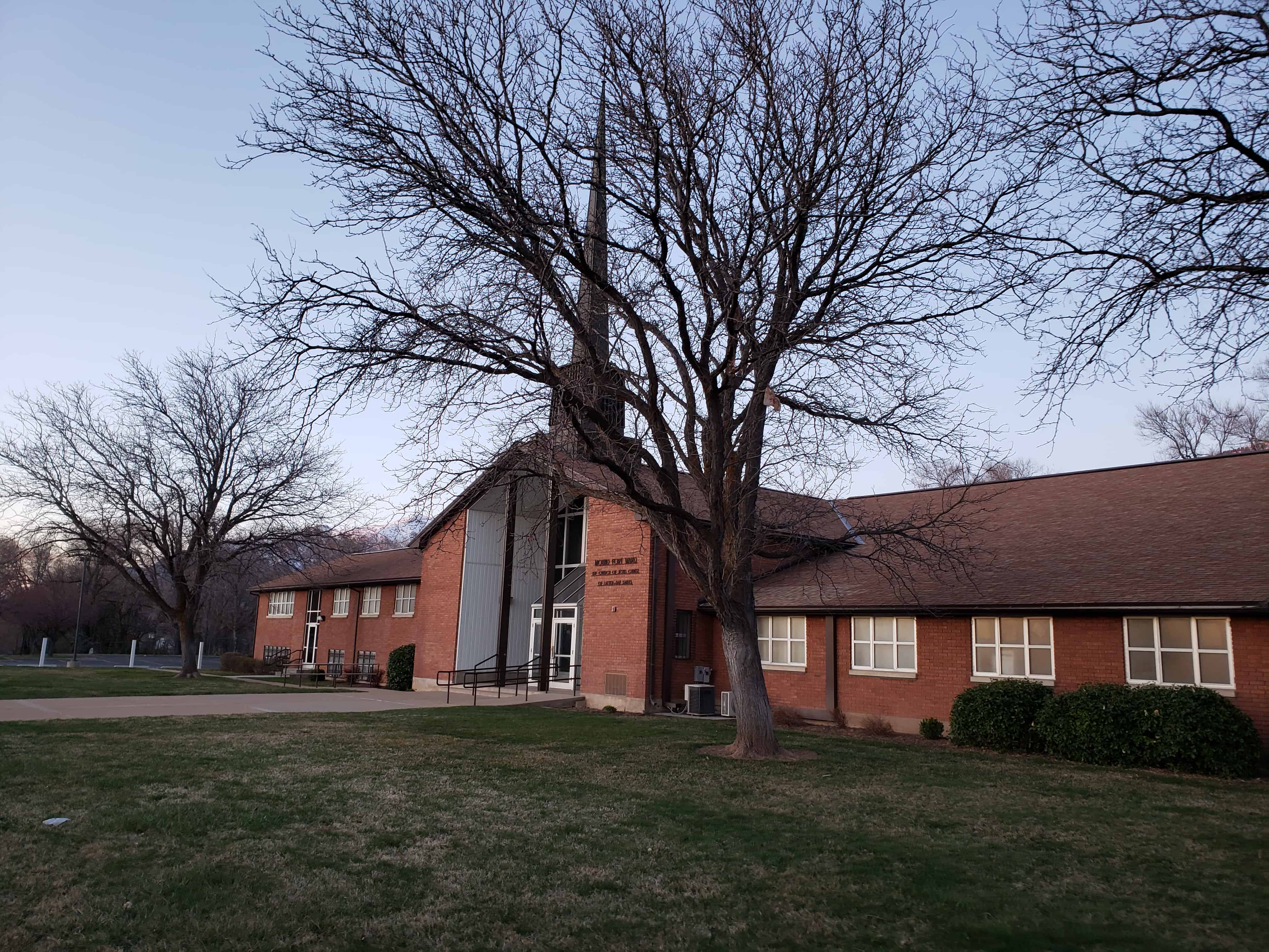 Mound Fort Ward Chapel | JacobBarlow.com