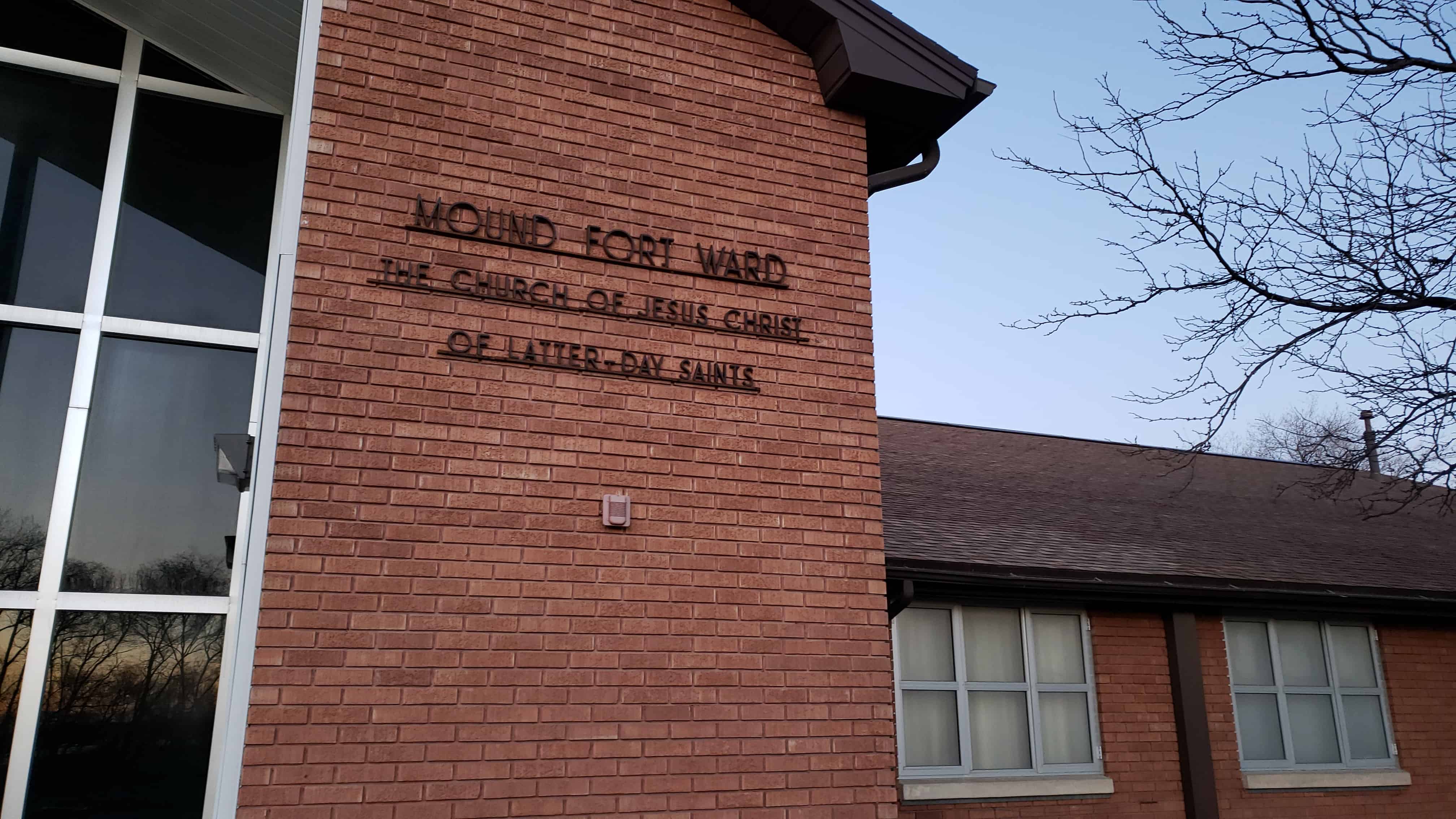 Mound Fort Ward Chapel | JacobBarlow.com