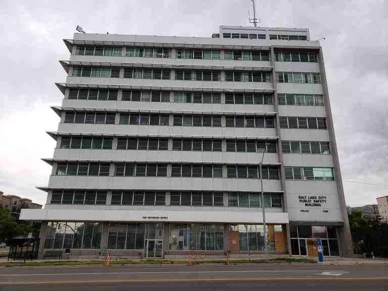 Pacific Northwest Pipeline Building | JacobBarlow.com