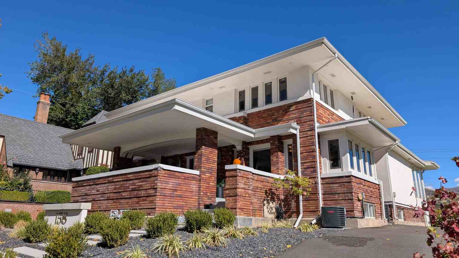 Ashby Snow Home | JacobBarlow.com