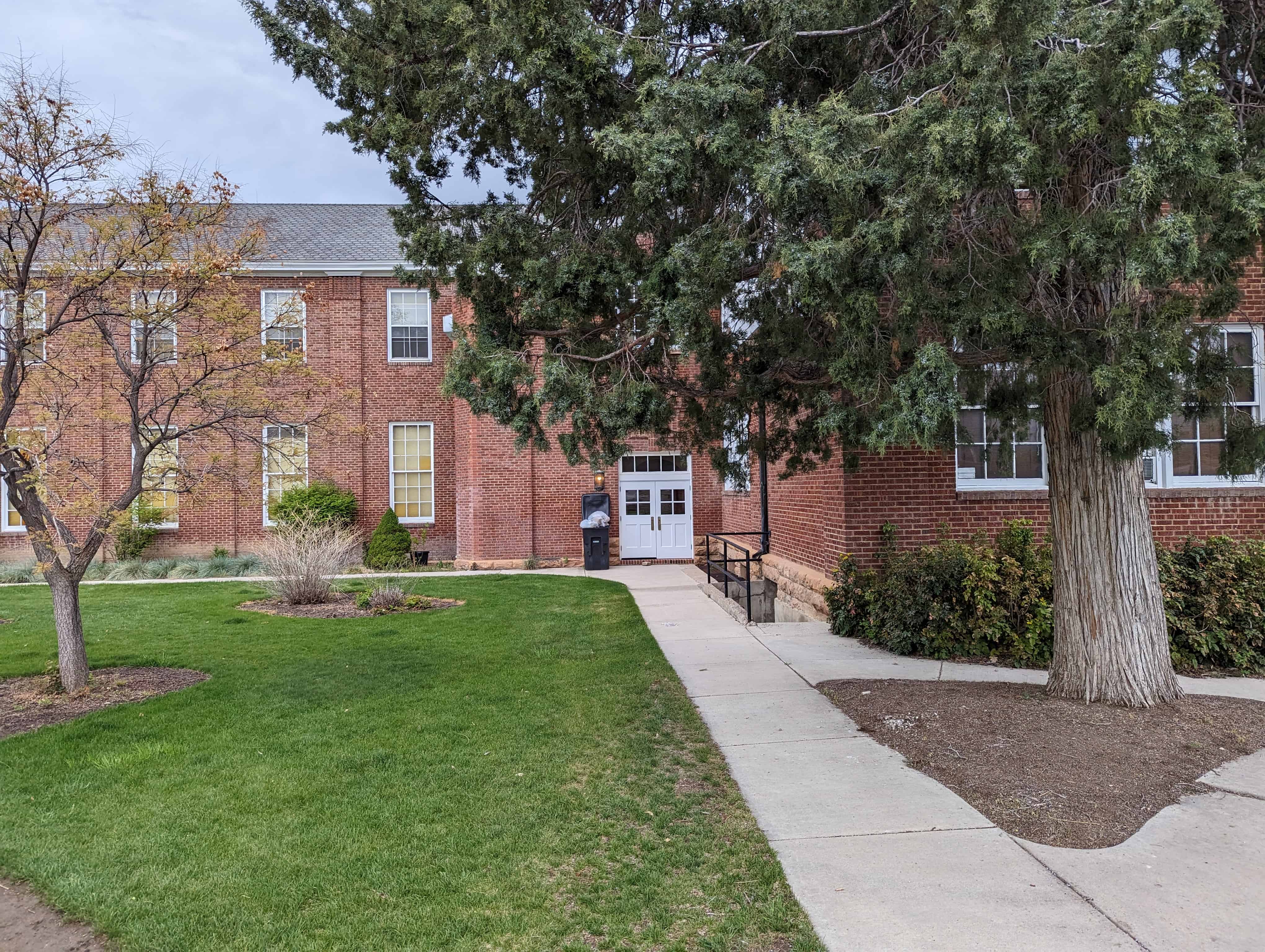 Craighead Administration Building | JacobBarlow.com