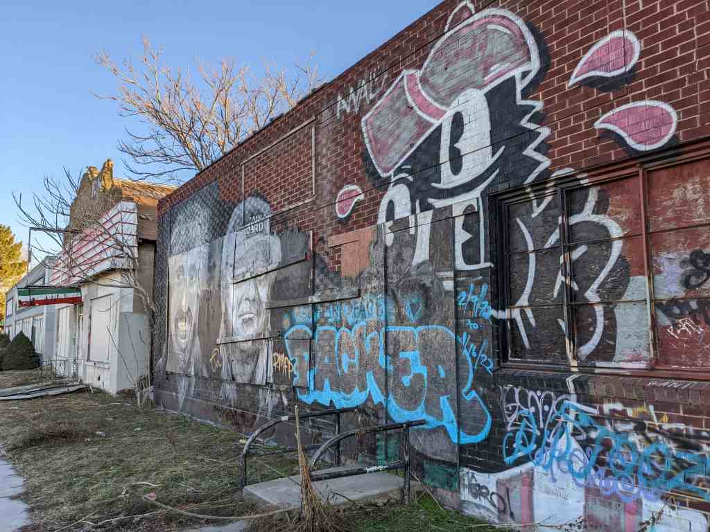 349 W 700 S | JacobBarlow.com