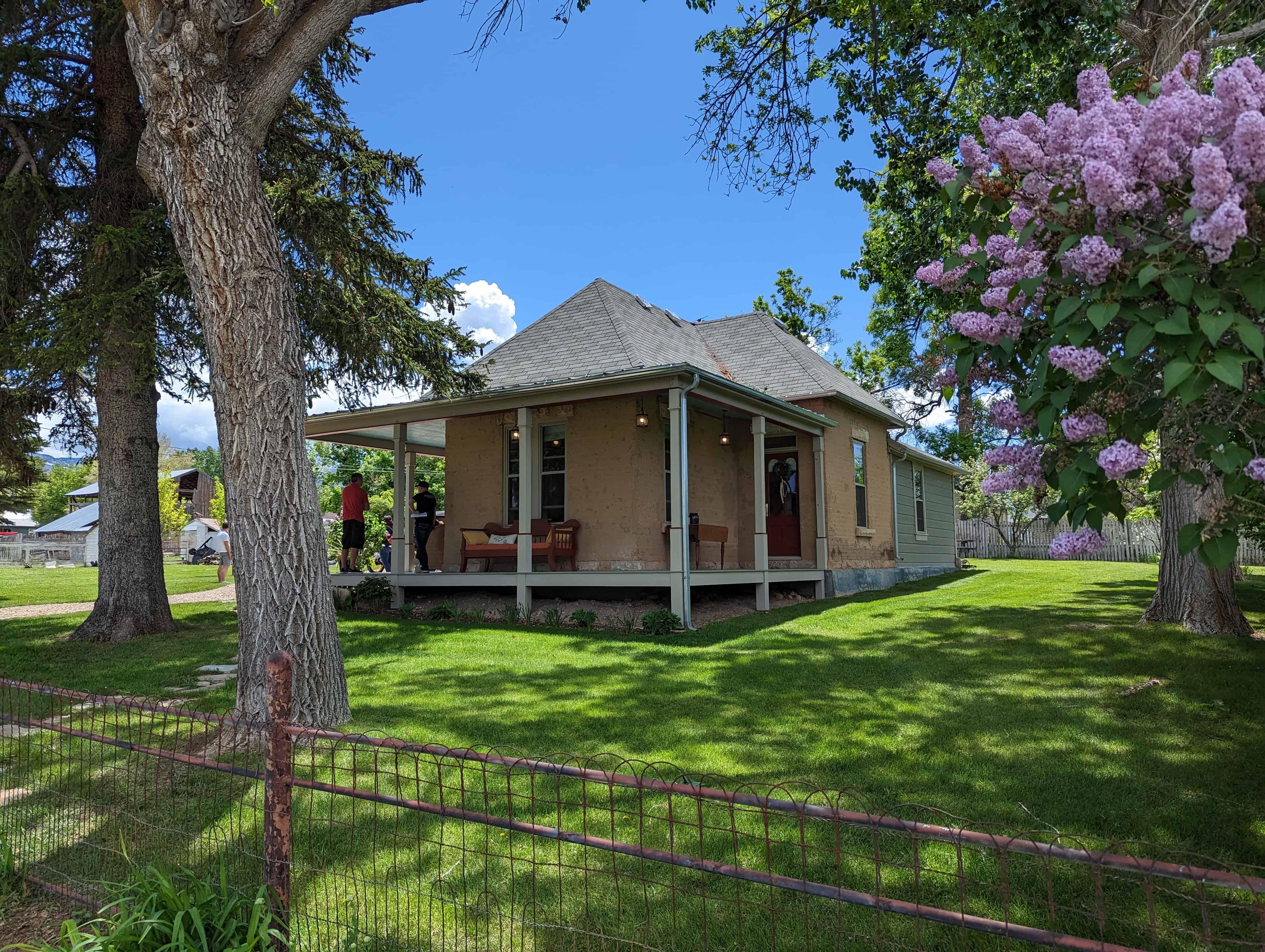 Albert and Martha Puzey House | JacobBarlow.com
