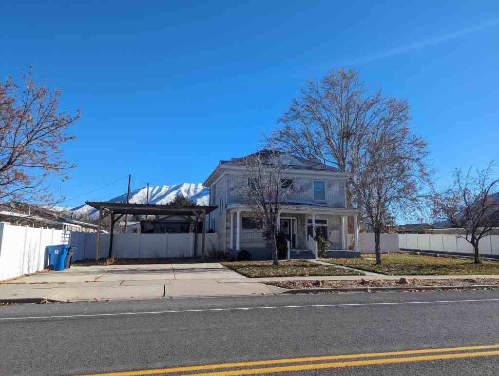 Boas Anderson Home | JacobBarlow.com