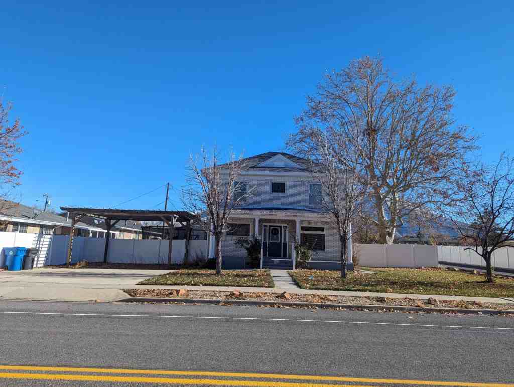 Boas Anderson Home | JacobBarlow.com