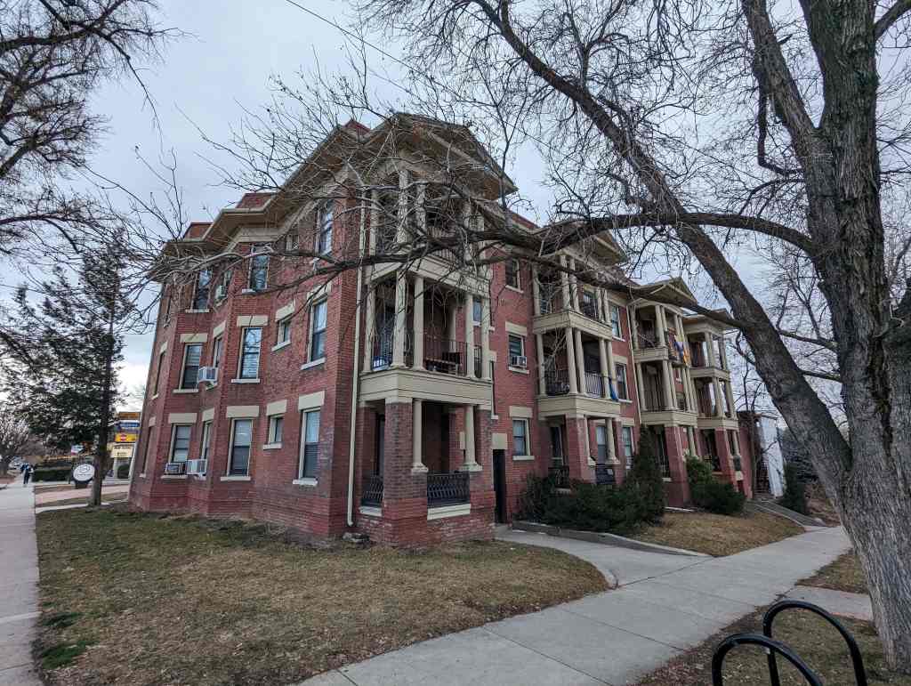 Cluff Apartments | JacobBarlow.com