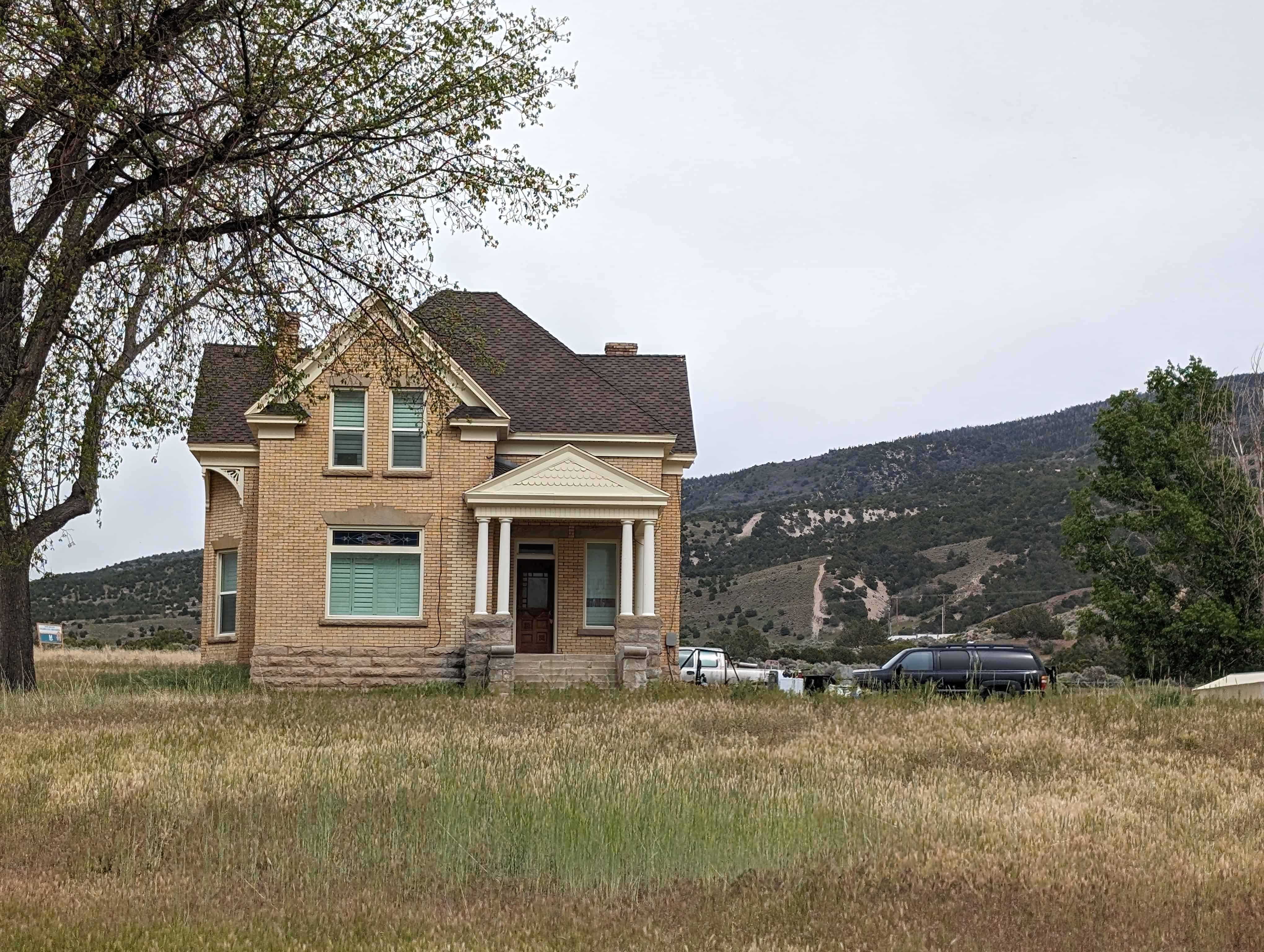 1750 S Lowry Hill Rd | JacobBarlow.com