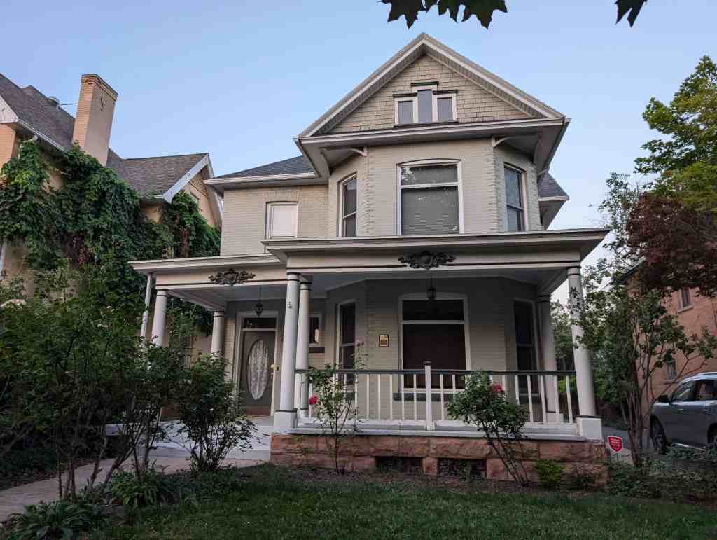 Andrew Mayberry Home | JacobBarlow.com