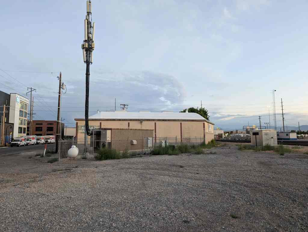 608 W 700 S | JacobBarlow.com